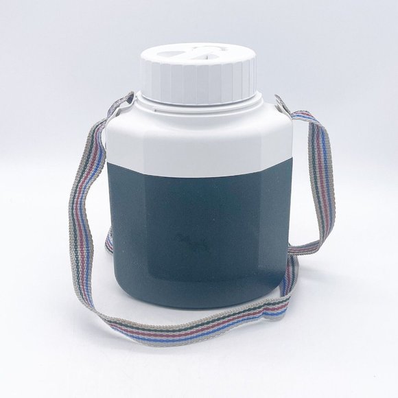 Coleman | Kitchen | Coleman Polylite Greenthermos 556 Beverage Cooler ...